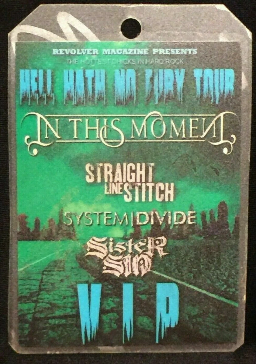 Maria Brink Revolver