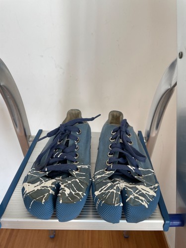 MAISON MARGIELA MM22 PAINT SPLATTER CANVAS TABI SNEAK… - Gem