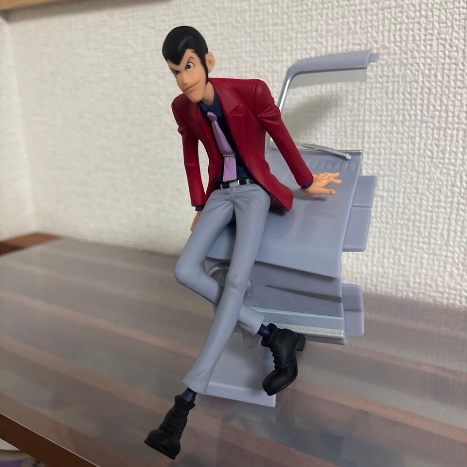 Lupin III Creator Figure Set Red Jacket Collection Figure Gacha Prize ...