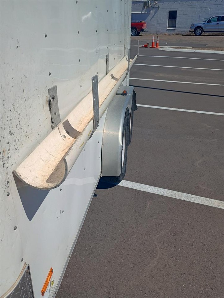 2009 Roadmaster Enclosed Trailer 12 x 7 Rear door ramp, Side Entry ...