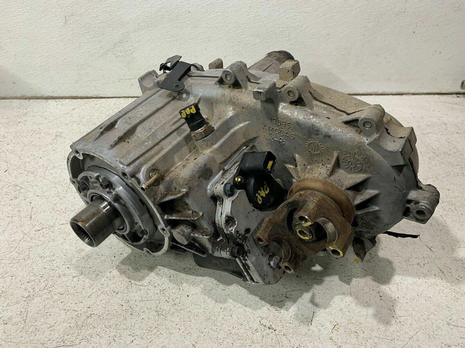 1996-1999 Suburban Yukon Tahoe Sierra Silverado 4L80E elec shift ...