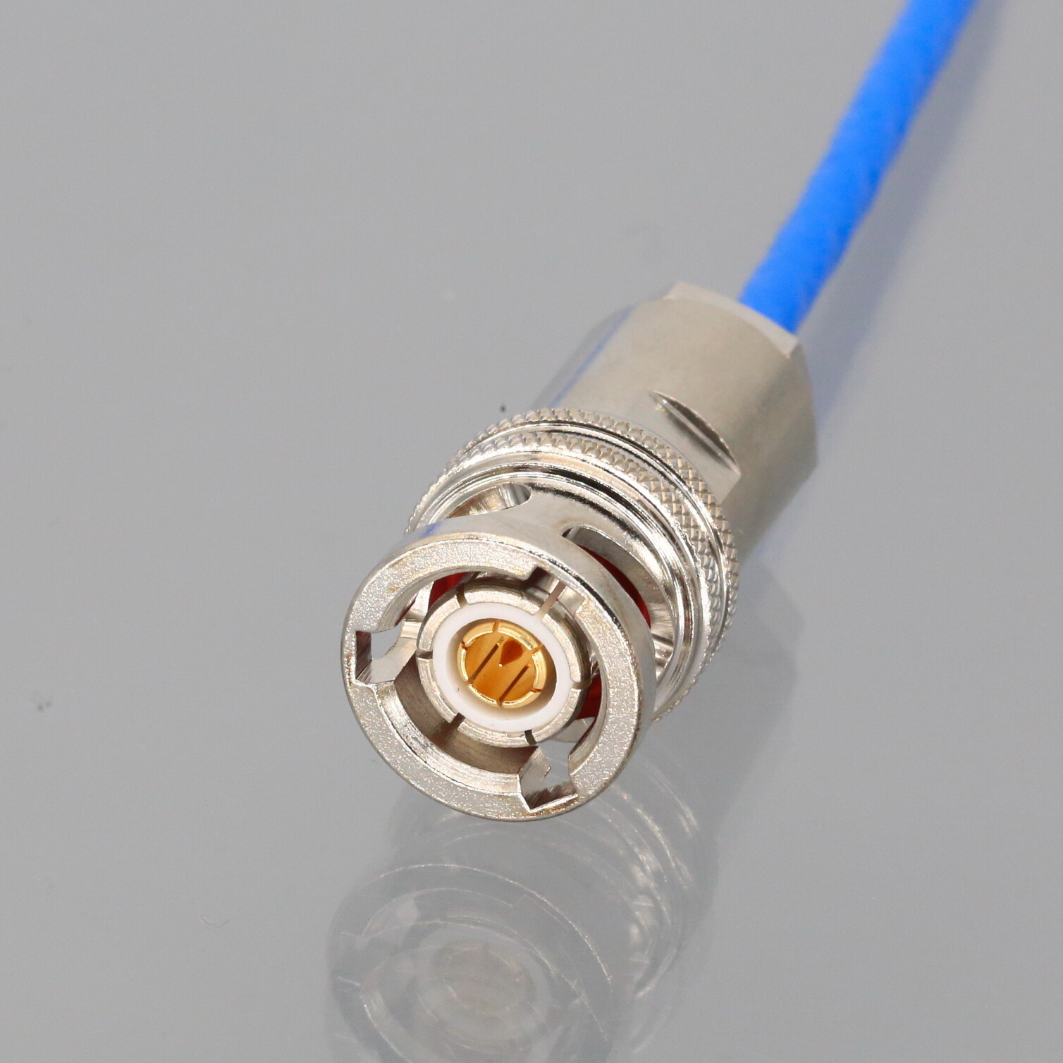 Triaxial TRB to Stackable Banana Single Shielded M17/176-00002 Test ...