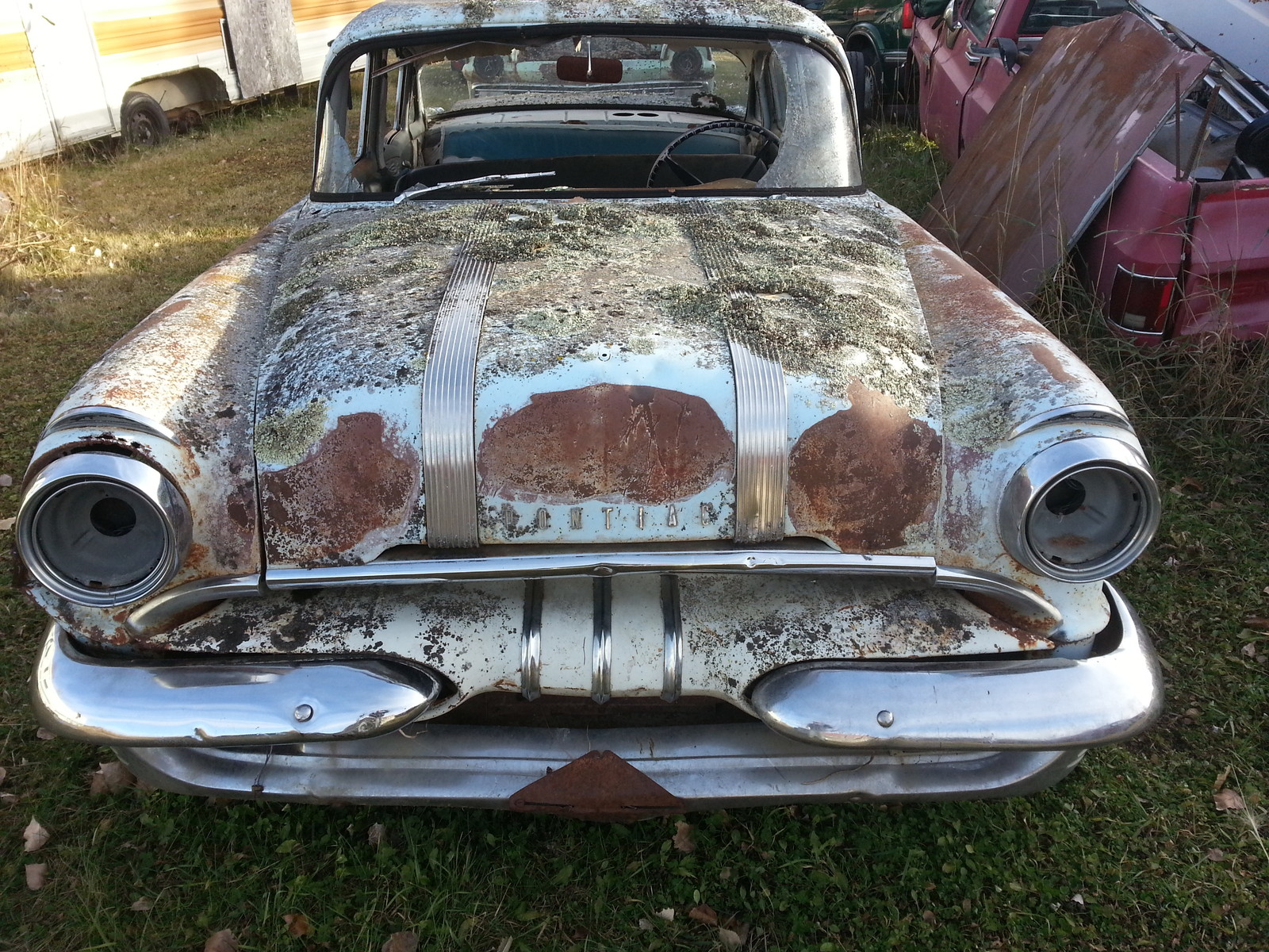 🔥 1955 55 PONTIAC 4dr sdn...PARTING OUT-this auction is for 1 Lug Nut ...