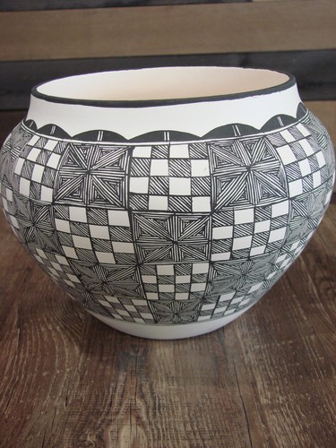 Native American Acoma Fine Line Hand Painted Pottery by R. Trujillo | eBay