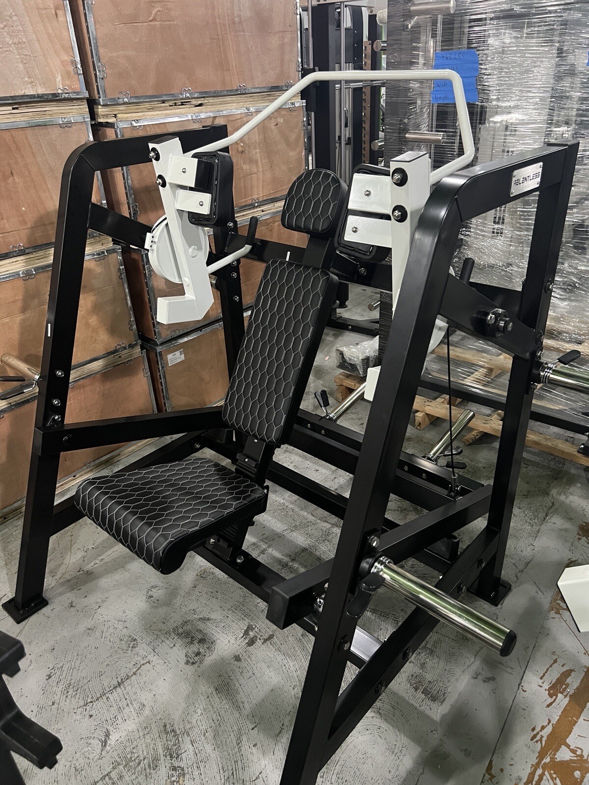 Pullover Machine - Black / White Residential and Commercial Gym ...