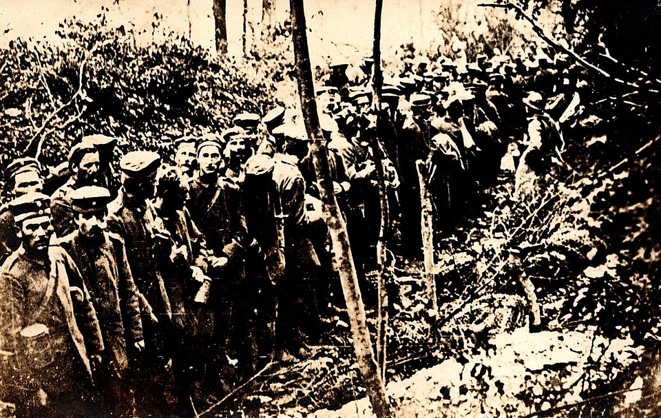 Vintage Old Photo Postcard Picture WW1 Military Men Soldiers Hats ...