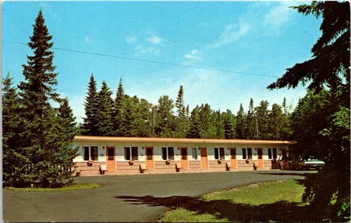 Postcard Flood Bay Motel Cabins Lake Superior Circle Agate Beach ...