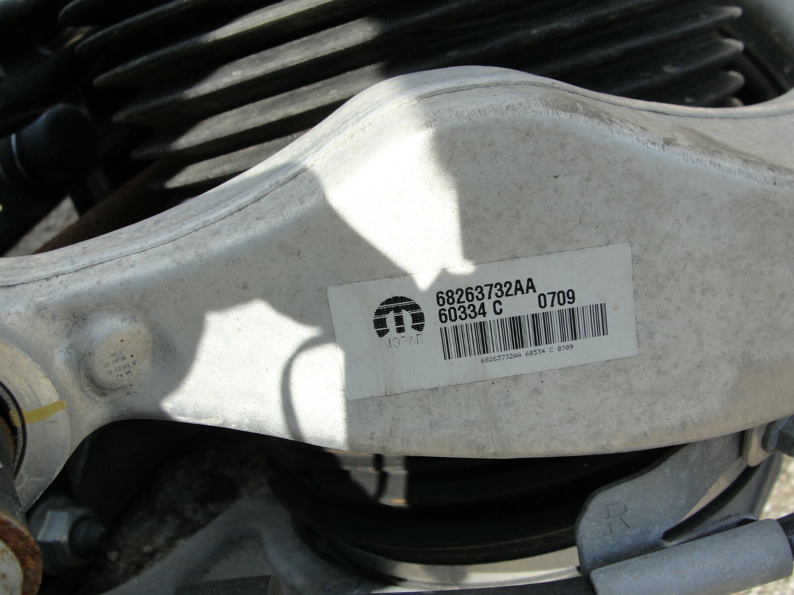 2019-20 Jeep Grand Cherokee Right Rear Knee Passenger Side Air Ride ...