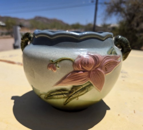 Hull Pottery Woodland Jardiniere Planter W7 5 1/2" blue, green pink ...