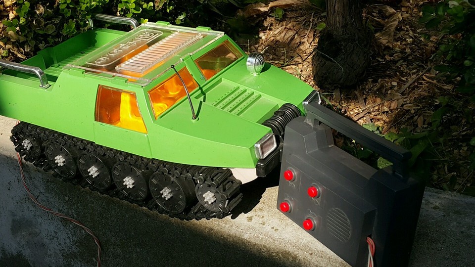 VINTAGE TOY ROCKET LAUNCHER MILITARY BTR 70'S USSR CCCP ERA BATT ...