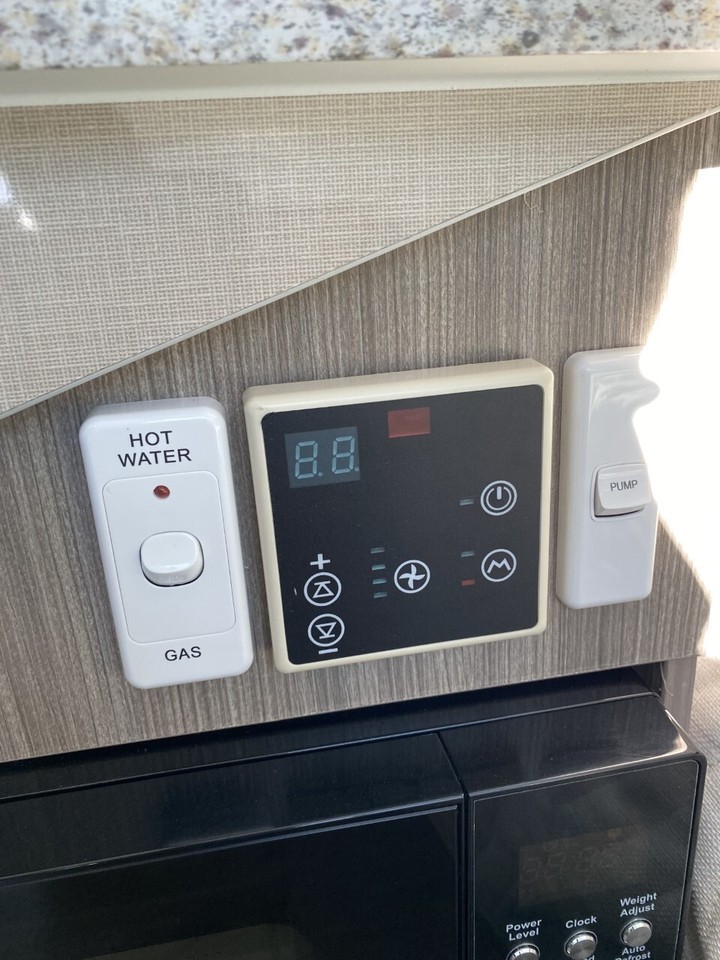 USA 115v Wall Pad Controller - Suit HB9000 Underbunk Air Conditioners ...
