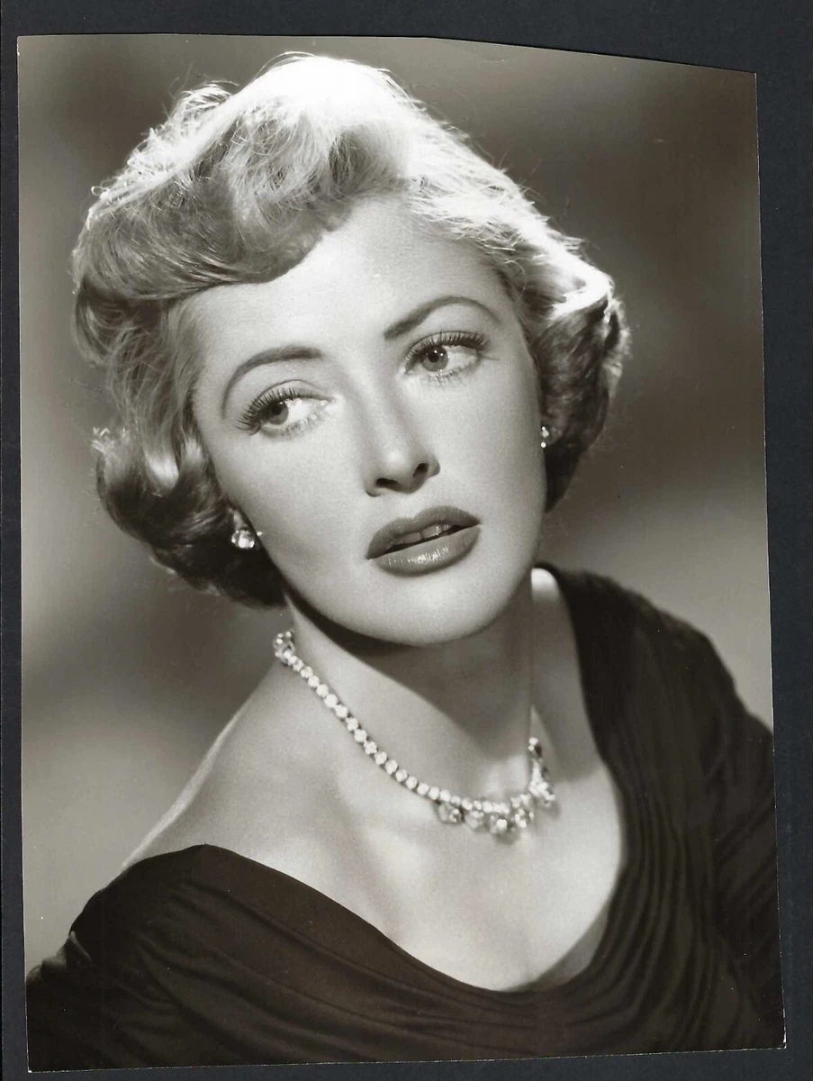 Martha Vickers Color