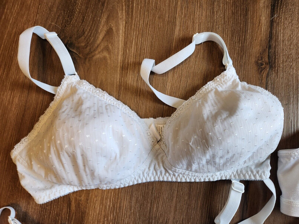 Women's 34B Bra Lot of 4 Fundamentals and Underscore | eBay