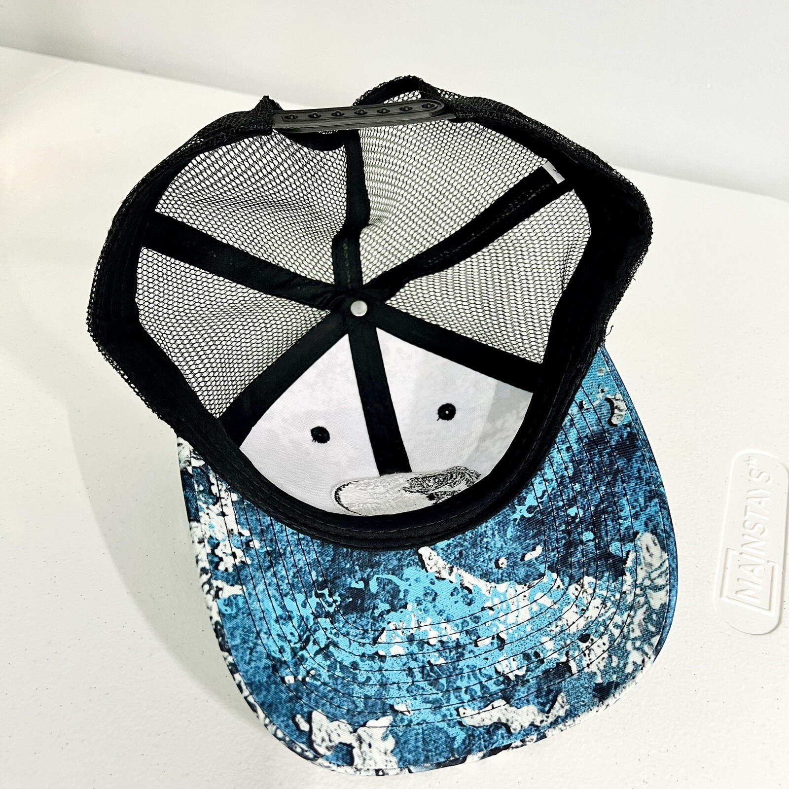 Bass Pro Shops Ocean Digital Camo Water Adjustable St… - Gem