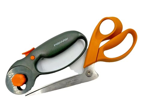 Fiskars LOT 2 Rotary Cutter Blade Razor Edge Scissors Fabric Cutter ...