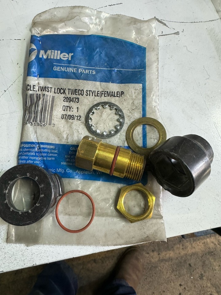 209473 Receptacle, Twist Lock, Tweco style Assembly NEW | Miller Welder ...