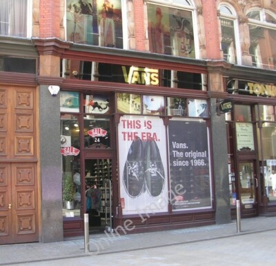 Photo 6x4 Vans - King Edward Street Leeds/SE3034 c2010 | eBay UK