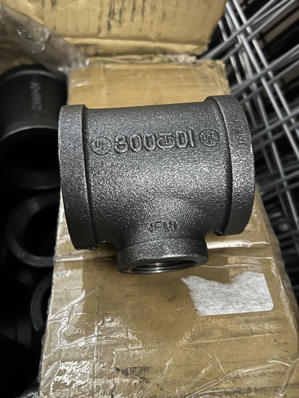 20 Pack Black Ductile Iron Reducing Tees 2"x 2"x 1" FNPT Female ...