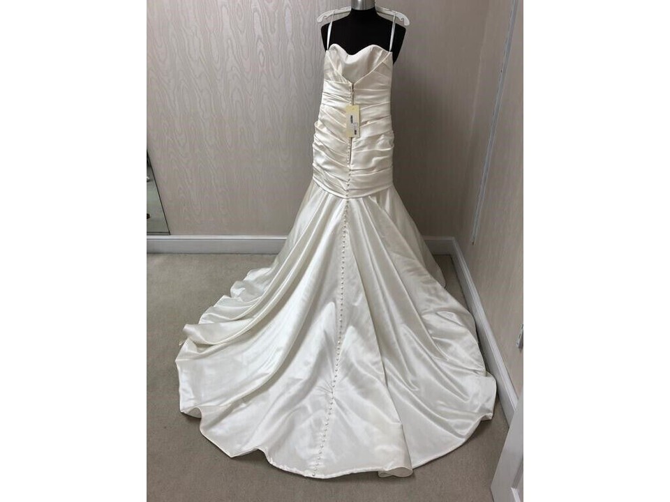 Allure Romance Wedding Dress 10 Ivory Fitted Ruching Satin Buttons Stye ...