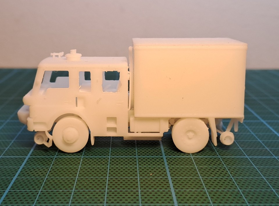 British Rail Bedford BRUFF Roadrailer 00 Gauge by CMAC Model Railways ...