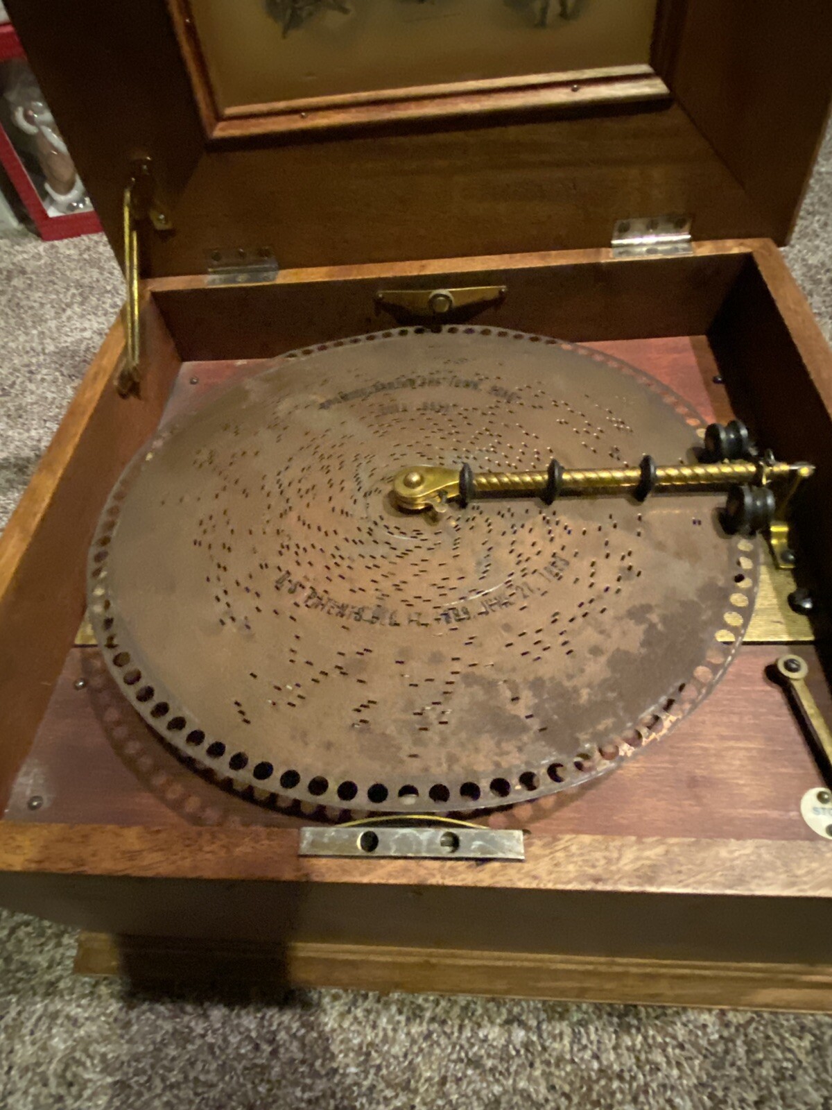 Regina Vintage Music Box in Mint Condition Includes 22 Copper Records ...