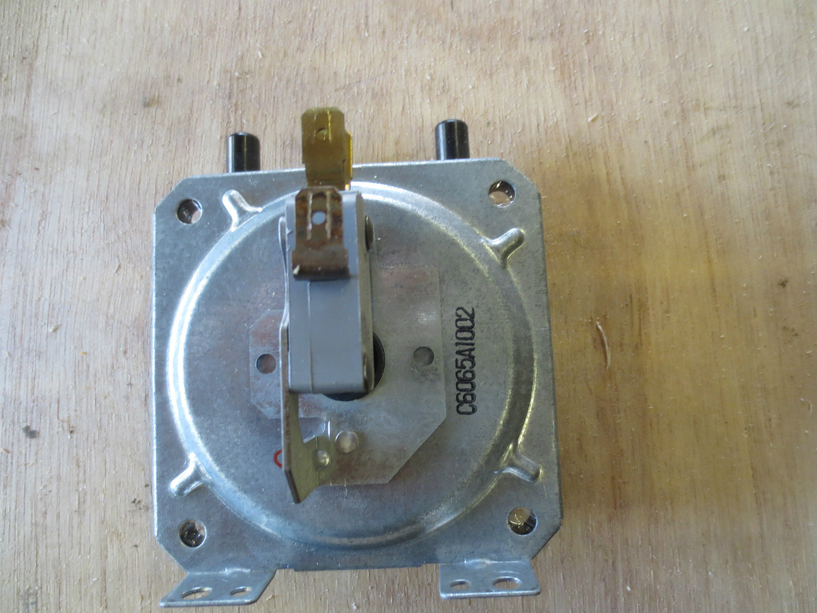 WORCESTER 280 RSF AIR PRESSURE SWITCH 87161461380 | eBay UK