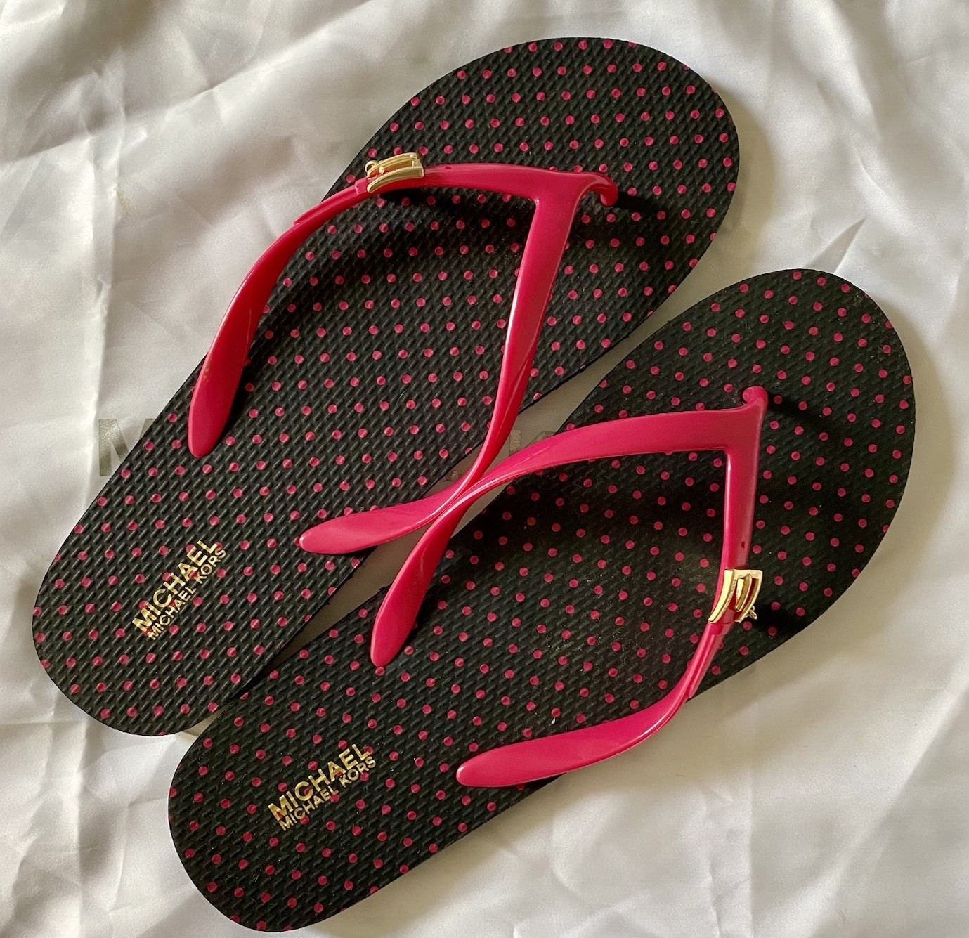 Rare Michael Kors MK New Polka Dot Flip Flops Sandal Black Pink Charms ...