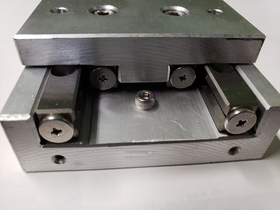 THK VRU4‑125M Cross Roller Linear Slide Table 125 mm Precision Stage | eBay