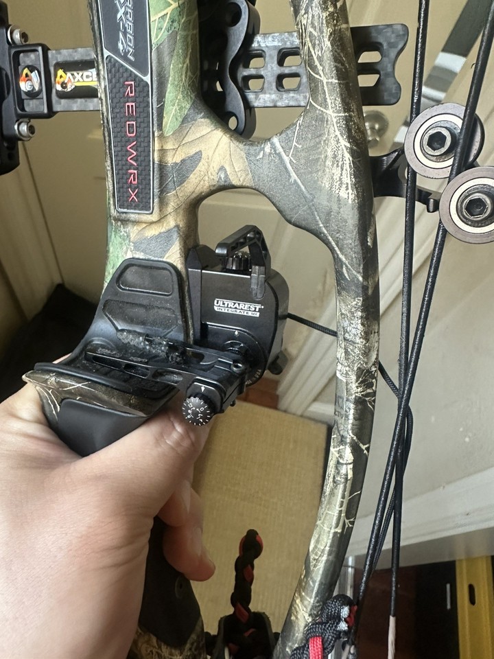 Hoyt rx4 carbon 50-60 lbs 28-30in Real Tree loaded accessories | eBay