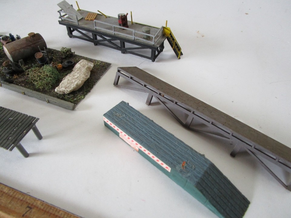 HO 1/87 Scale Pro Built Weathered Platform Detail Building Lot For ...