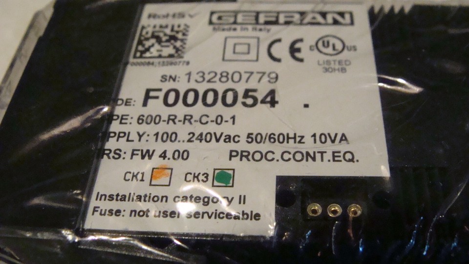 NEW GEFRAN 600-R-R-C-0-1 PID Temperature Controller 120-240VAC/DC ...