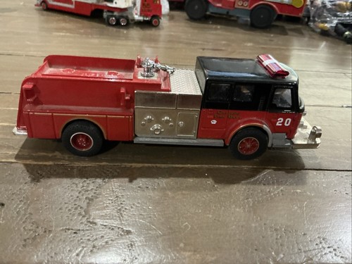 Corgi Chicago Fire Dept Fire Truck E20 | eBay