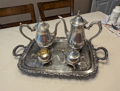 Tea/Coffee Pots & Sets - Oneida Silver Plated Coffee