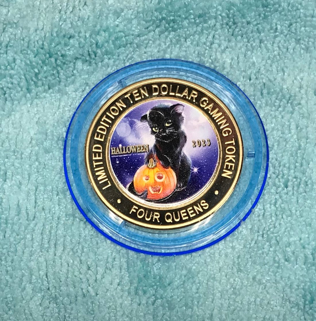 2023 Halloween Four Queens Silver Strike Set Yellow, Red and Blue Caps ...