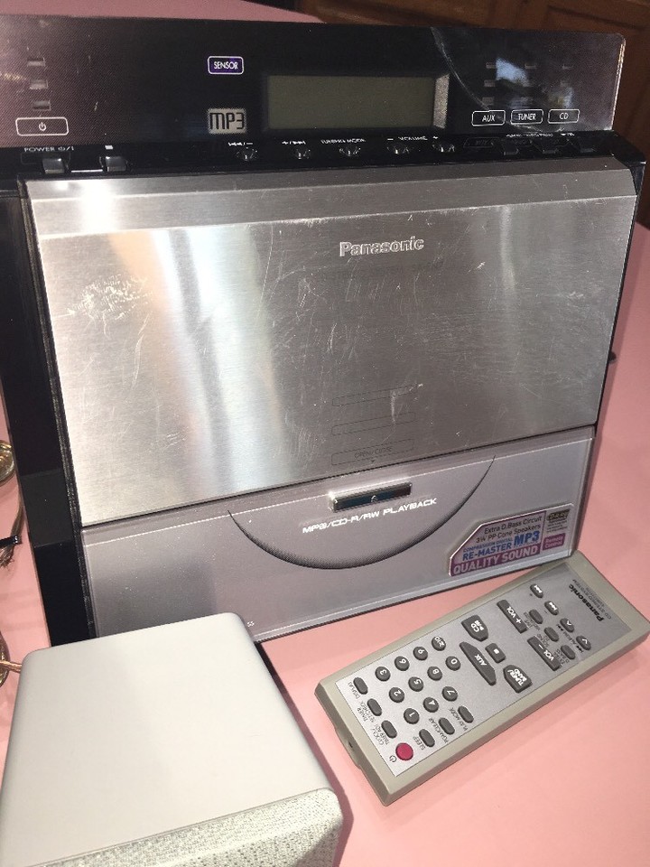 Panasonic CD Stereo System SA-EN7 MP3/CD-R/ RW Playback Compact Desktop ...