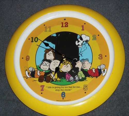 The Peanuts Gang Sound Clock 13.5" ~Song Heard Every Hour Works Great ...