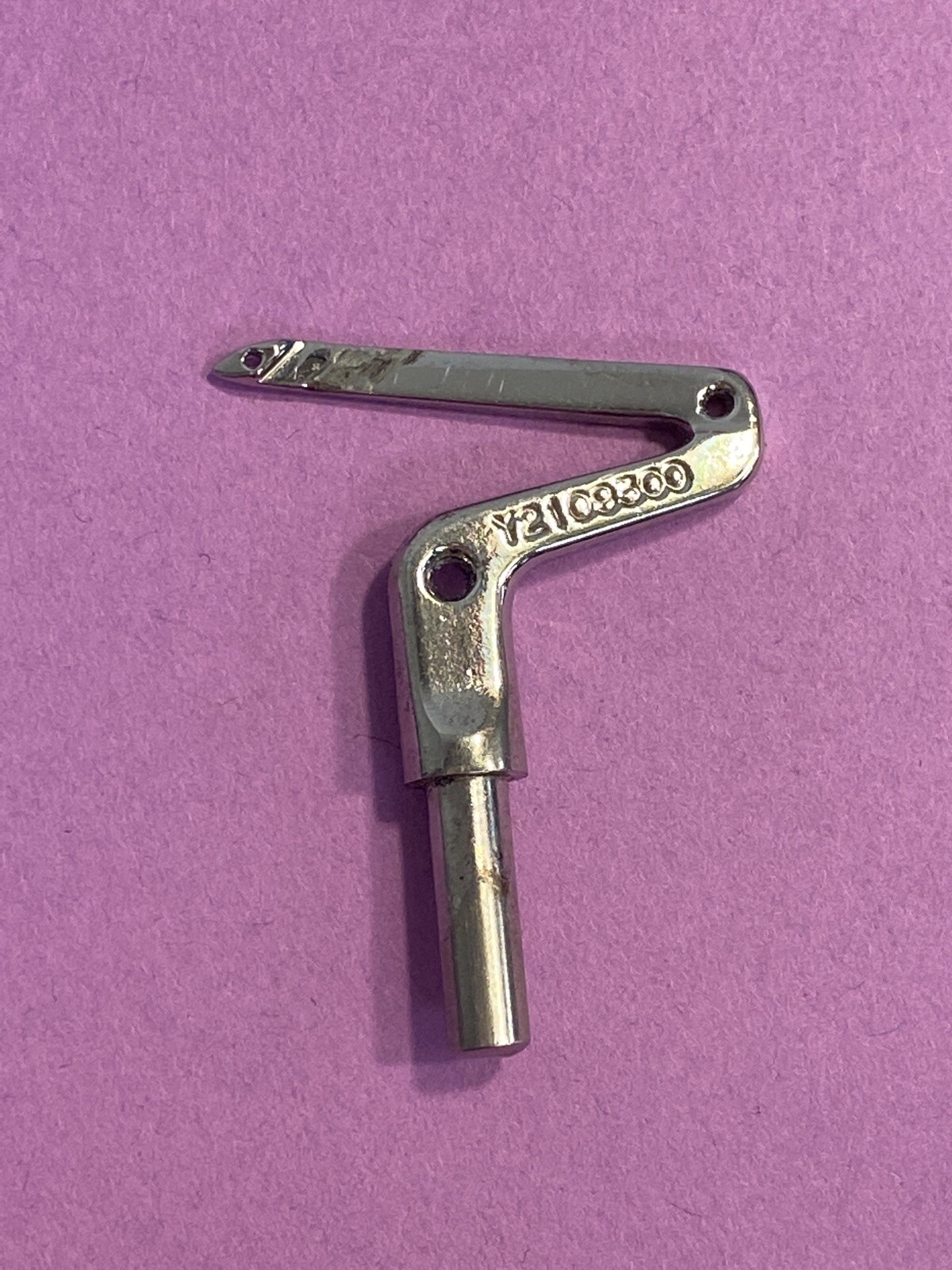 *NOS* Y2109300 (2109347) LOOPER FOR YAMATO SEWING MACHINE *FREE ...