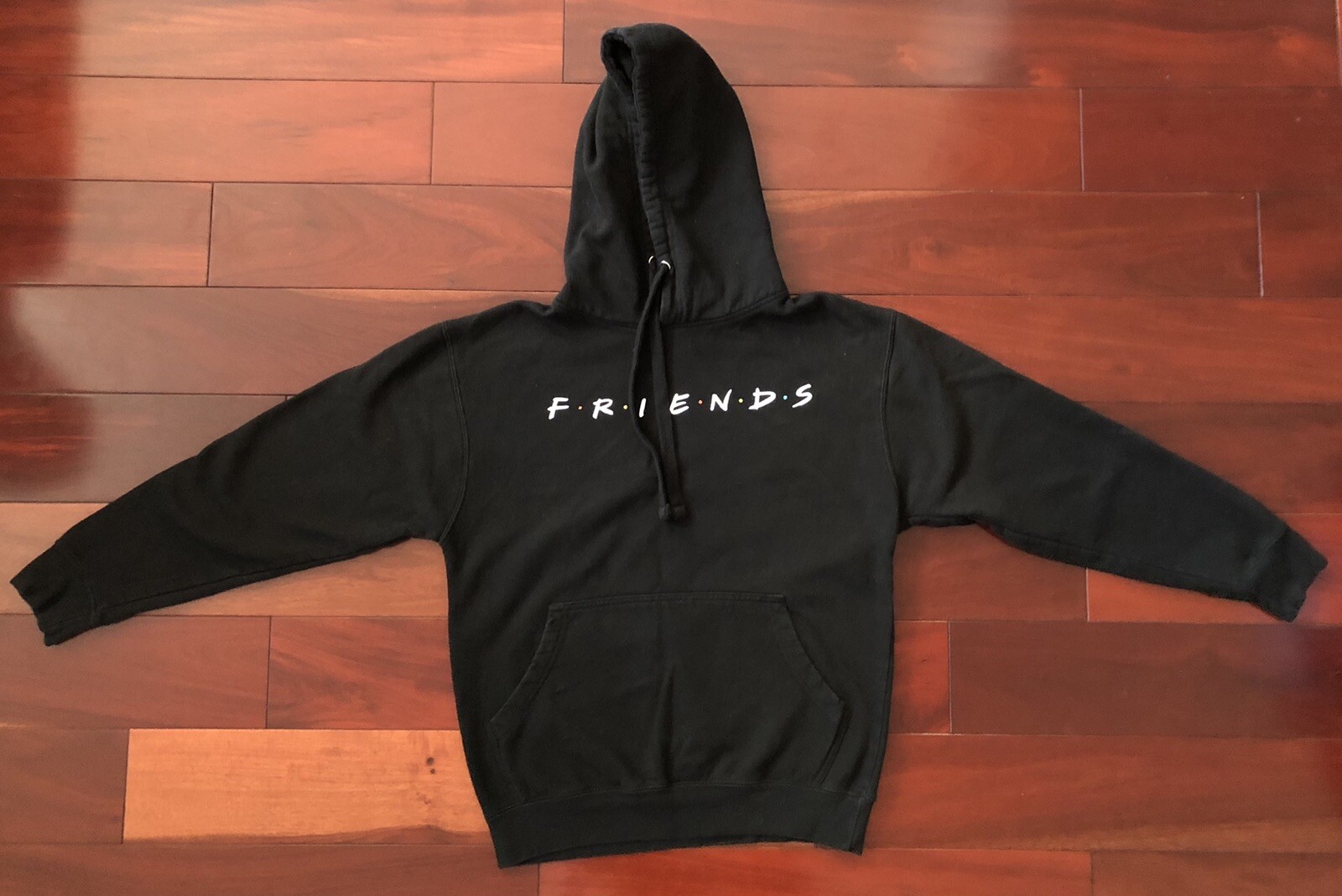 “FRIENDS” The TV Series TM & @ WBEI (S18) Black Women… - Gem