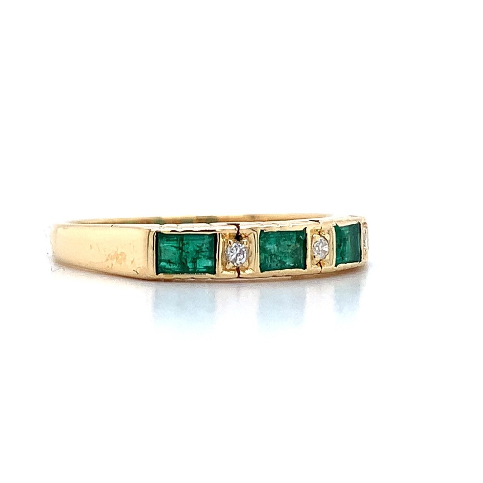 Vintage 18K Yellow Gold Alternating Emerald & Diamond Stackable Band ...