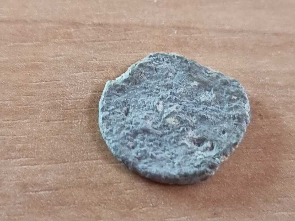 Viking lead gaming piece from wintering area. A must read description ...