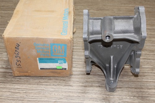 NOS GMC CHEVY 4X4 Advance Adapters SM465 to Early NP205 Transfercase GM ...