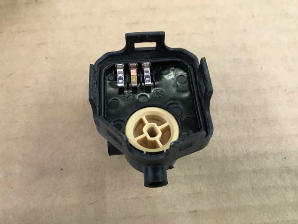 2015 Outlander Sport RF headlight adjuster part HID Xenon passenger ...