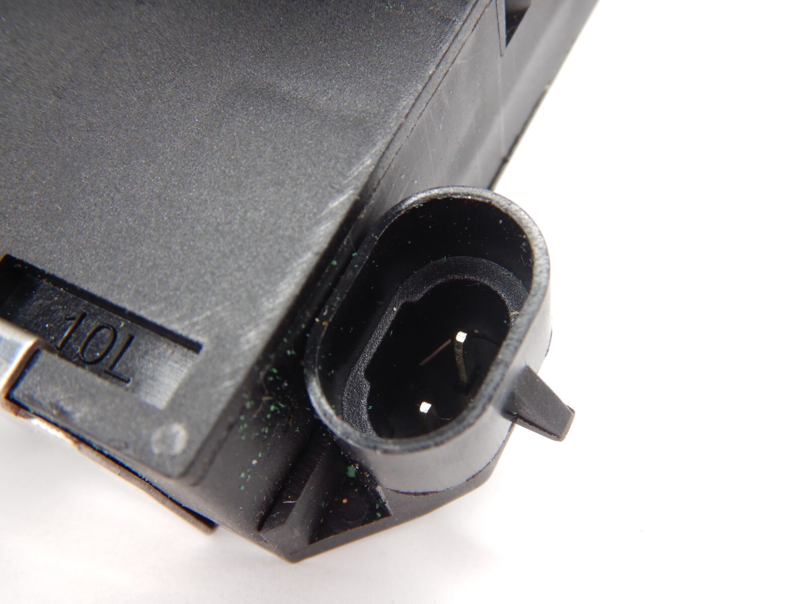 Door Lock Actuator &Integrated Latch LH Driver Side Front 15110643 For ...