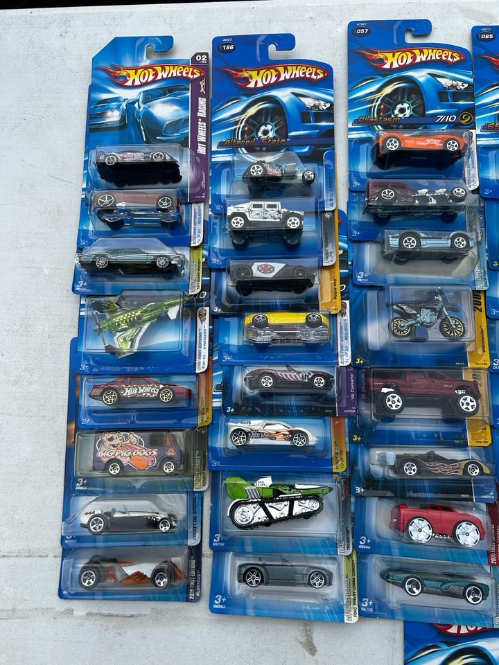 Hot Wheels Lot 58 Vehicles Treasure Hunt And More Moc 58-1 | eBay