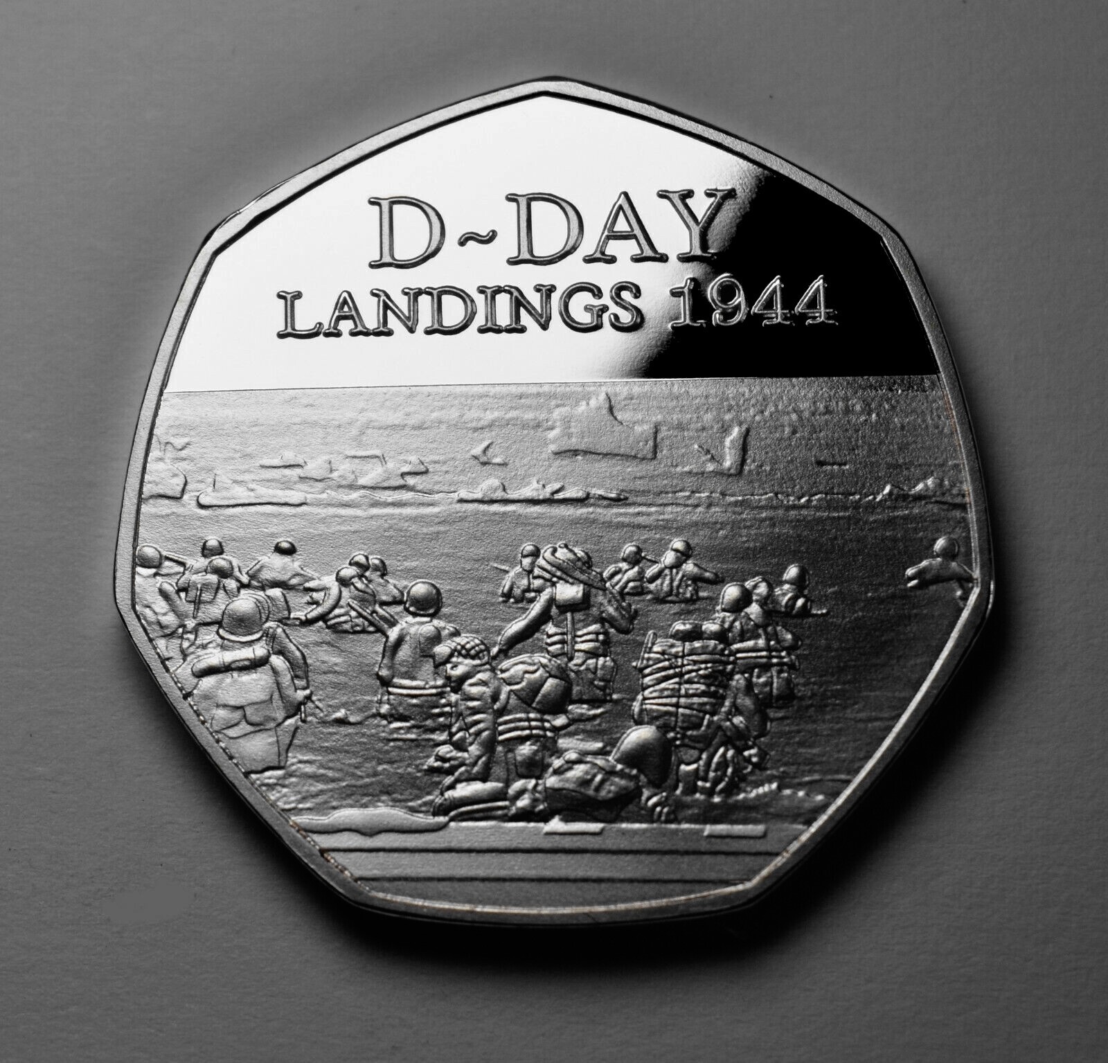 Cased Set of World War 2 Silver Commemoratives. Dunkirk, D-DAY, VE-DAY ...