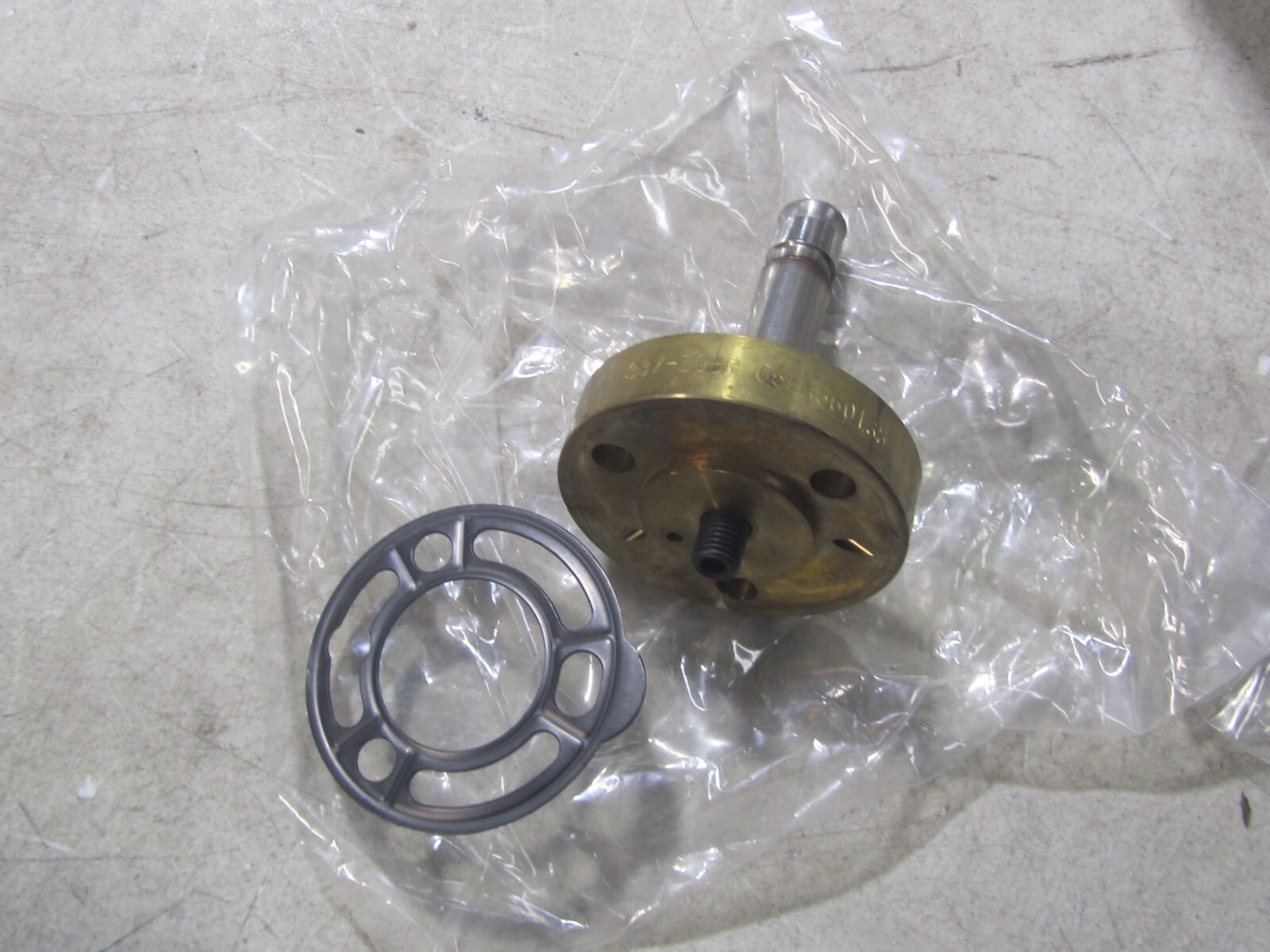 NEW CARLYLE Carrier 06EA660135 Capacity Control Valve Electric Unloader ...