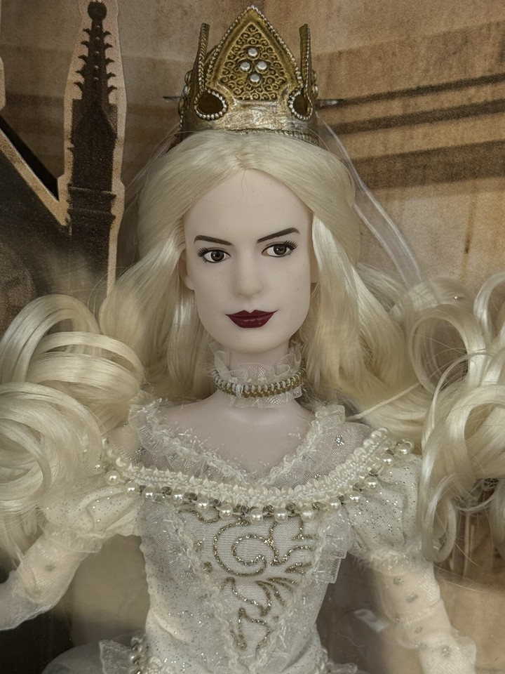Disney Alice In Wonderland Film Collection Mirana The White Queen Doll ...