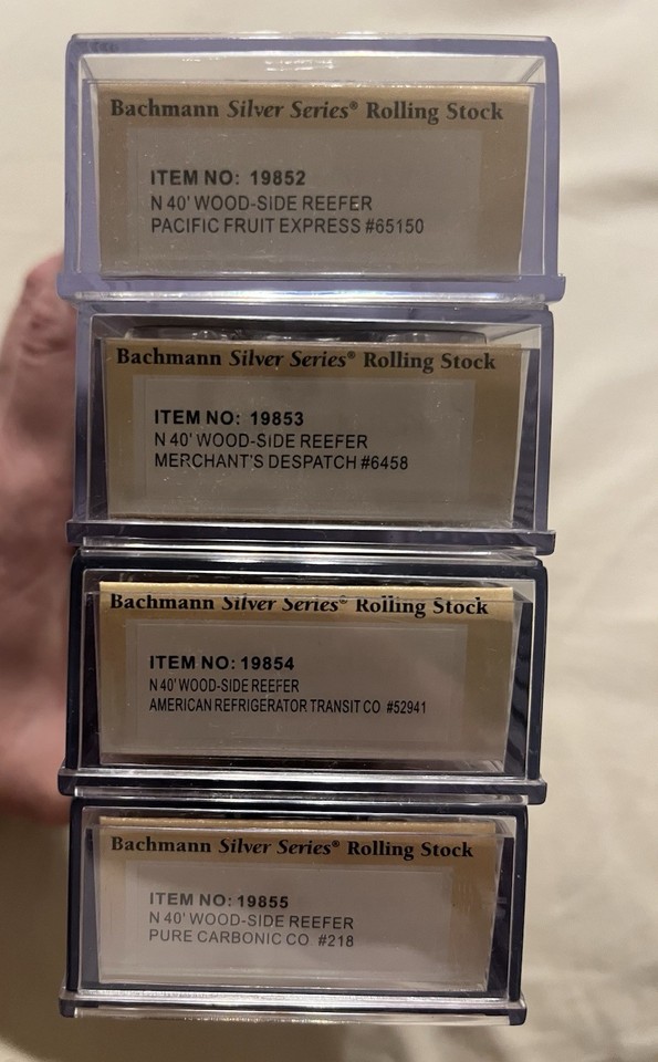 Bachmann N Scale Set Of 4 40’ Wood Side Reefers 19852 19853 19854 19855 ...