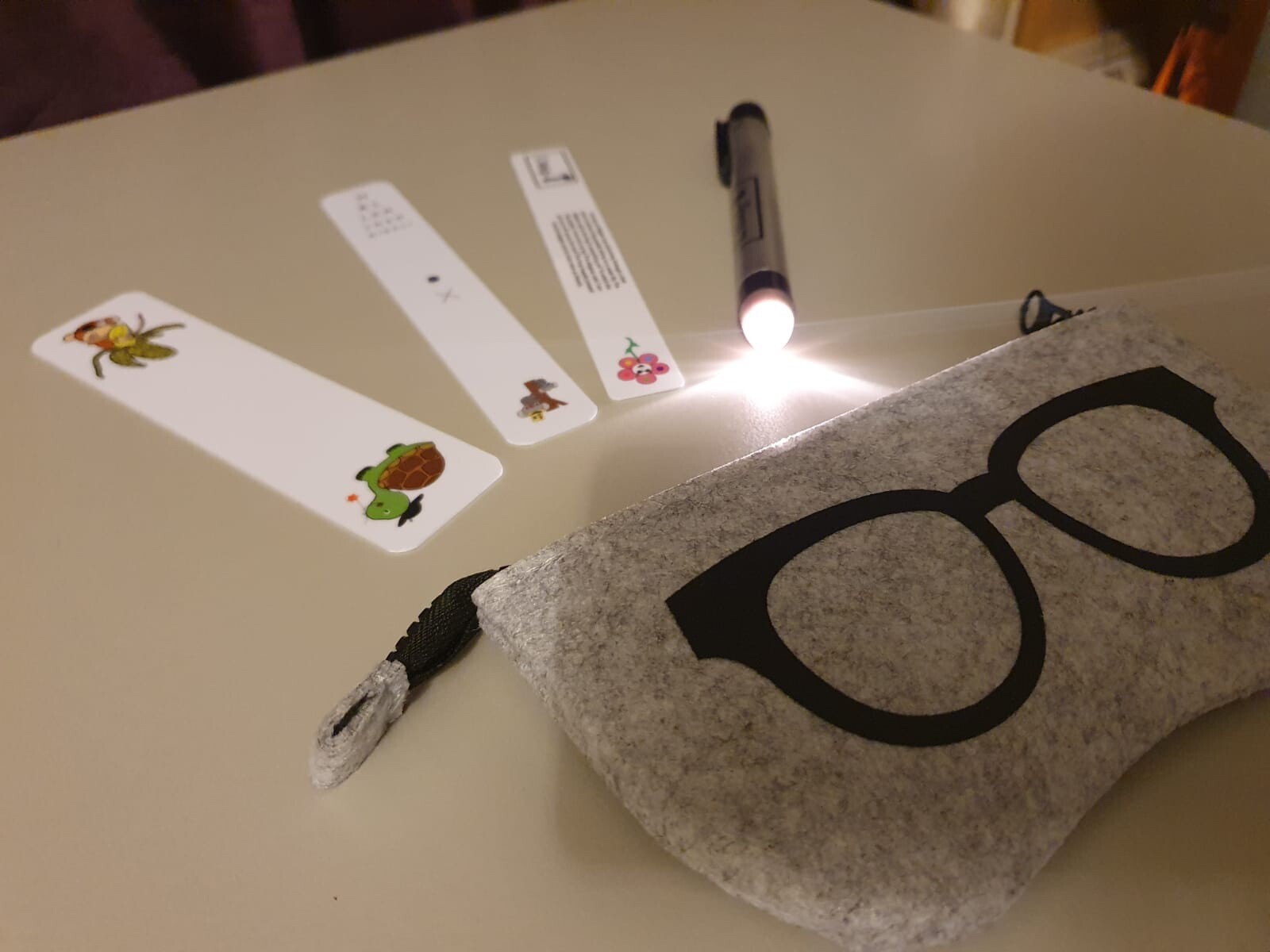 Paediatric Optometry/Orthoptics Set - Fixation Sticks, Equipment Bag ...