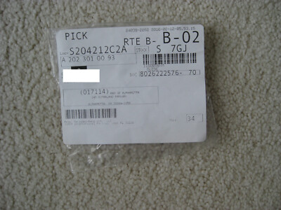 Mercedes-Benz Accelerator Cable Guide Clip 2023010093 - Genuine New MB ...